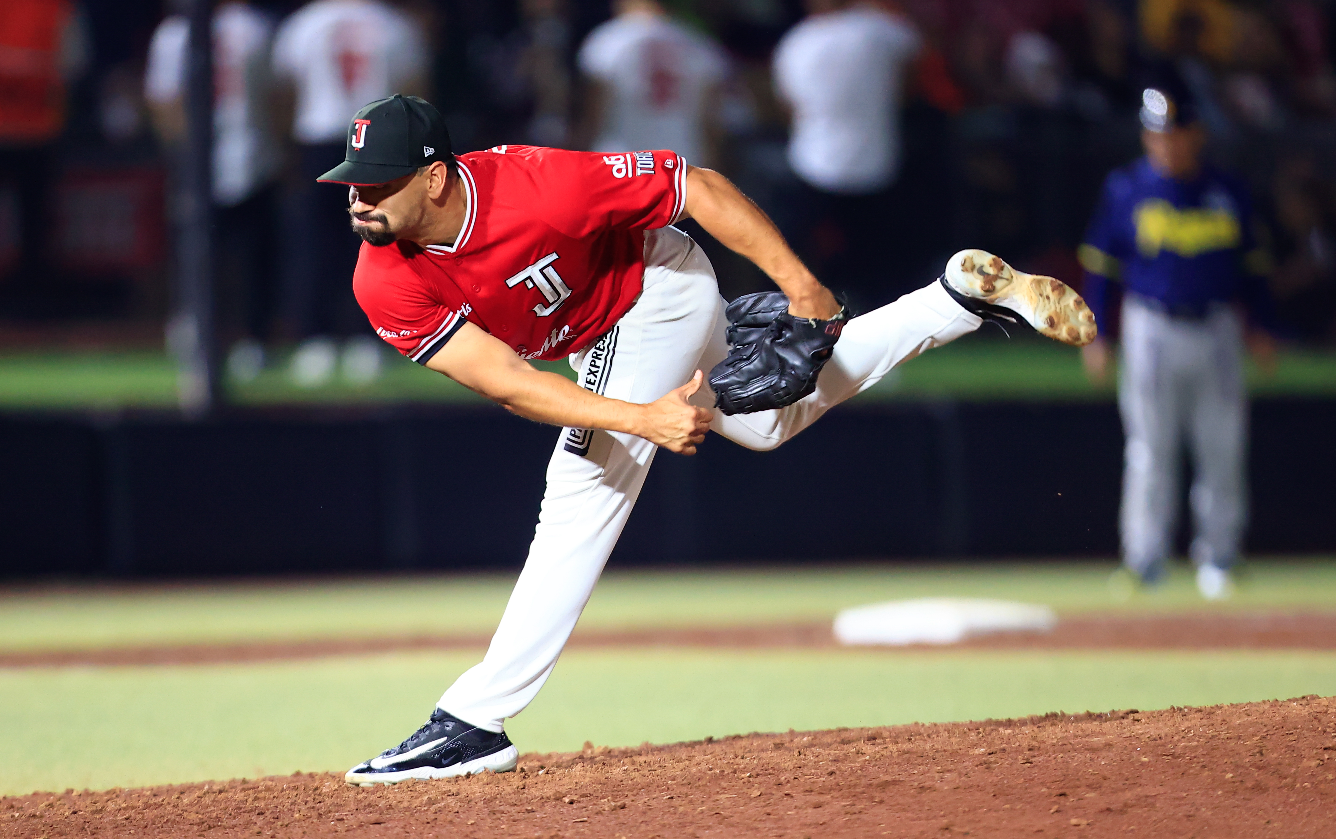 TOROS CAE POR LA MÍNIMA Y RIELEROS EMPAREJA LA SERIE - Semanario Balún ...